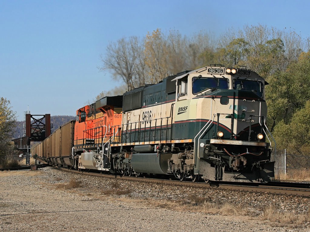 BNSF 9636